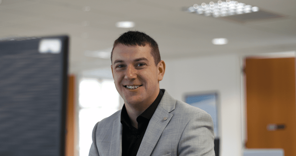 What is eLearning and how can it help you win business? | Smas Worksafe